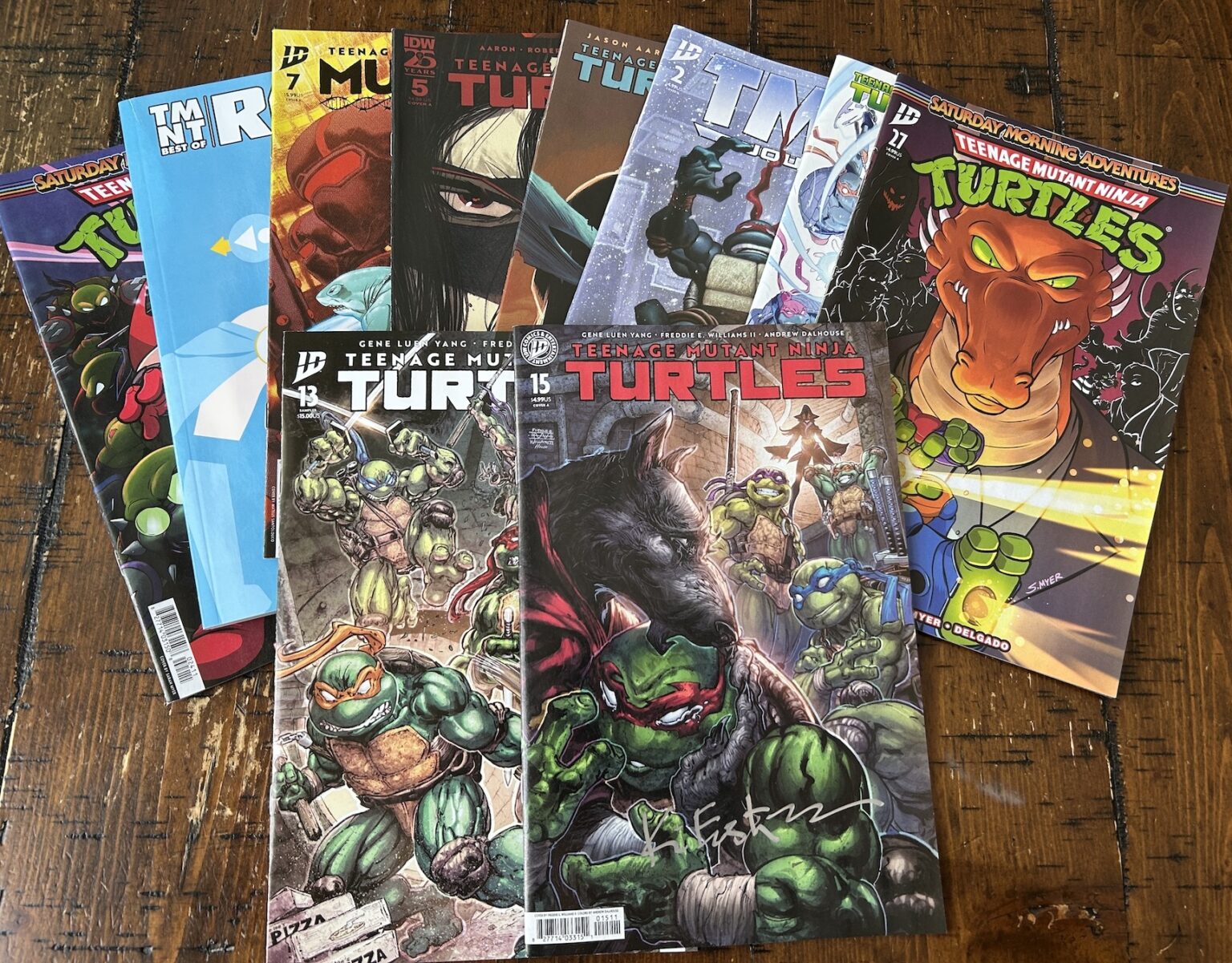 IDW TMNT 10 Book Cowabundle including a Signed by Kevin copy of the ...